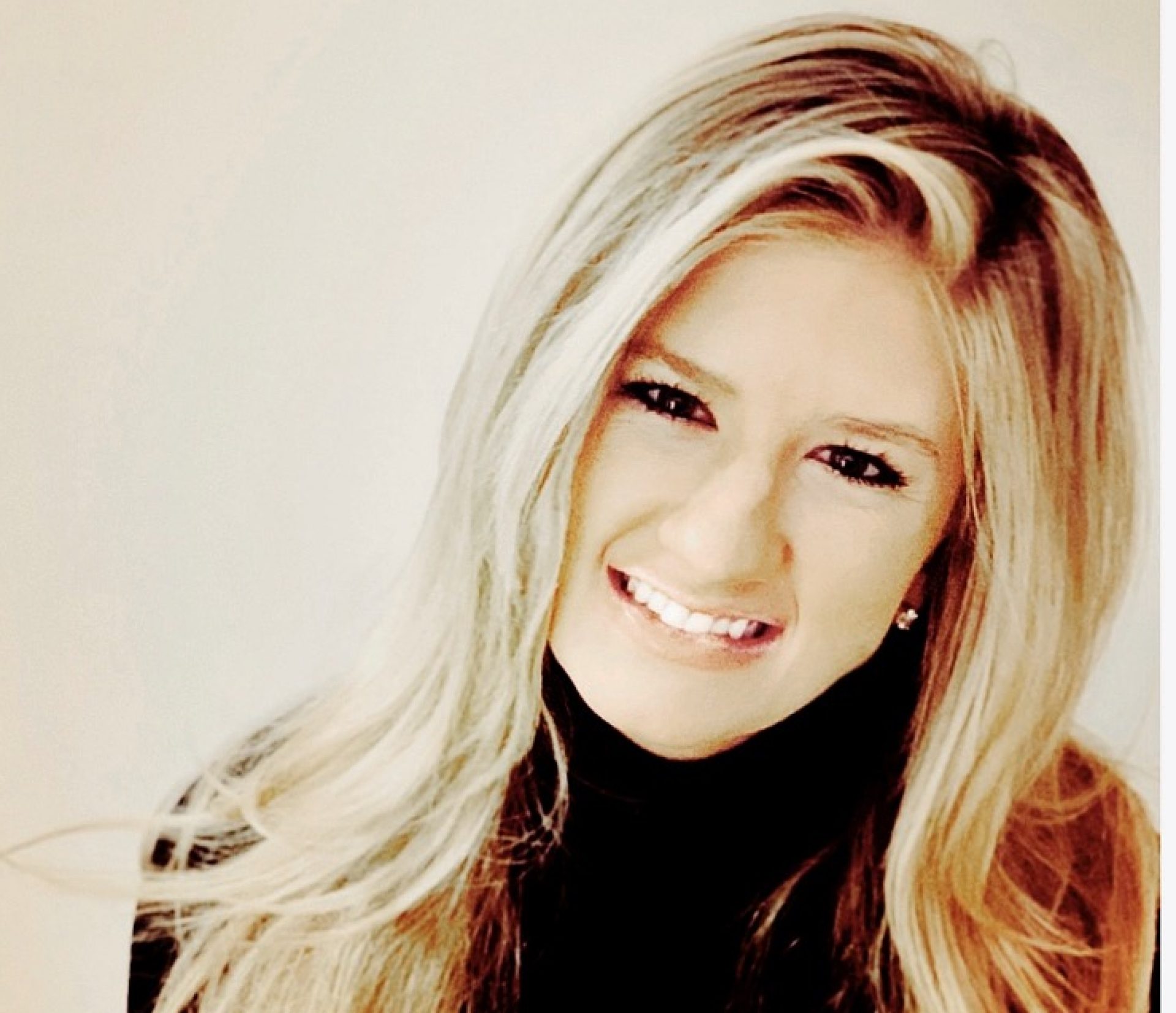 About – ERIN KELLY